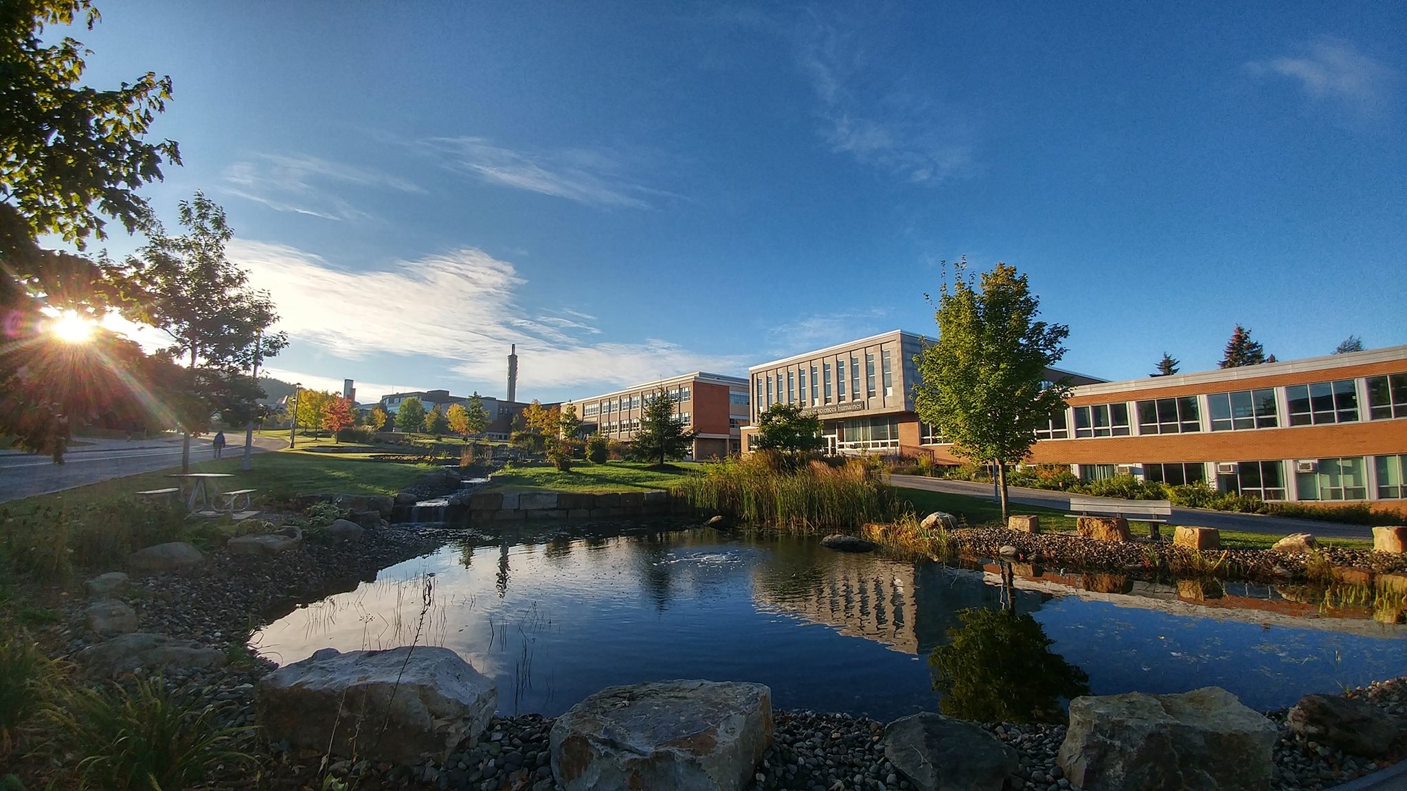 جامعة شيربروك | Université de Sherbrooke | كيسان