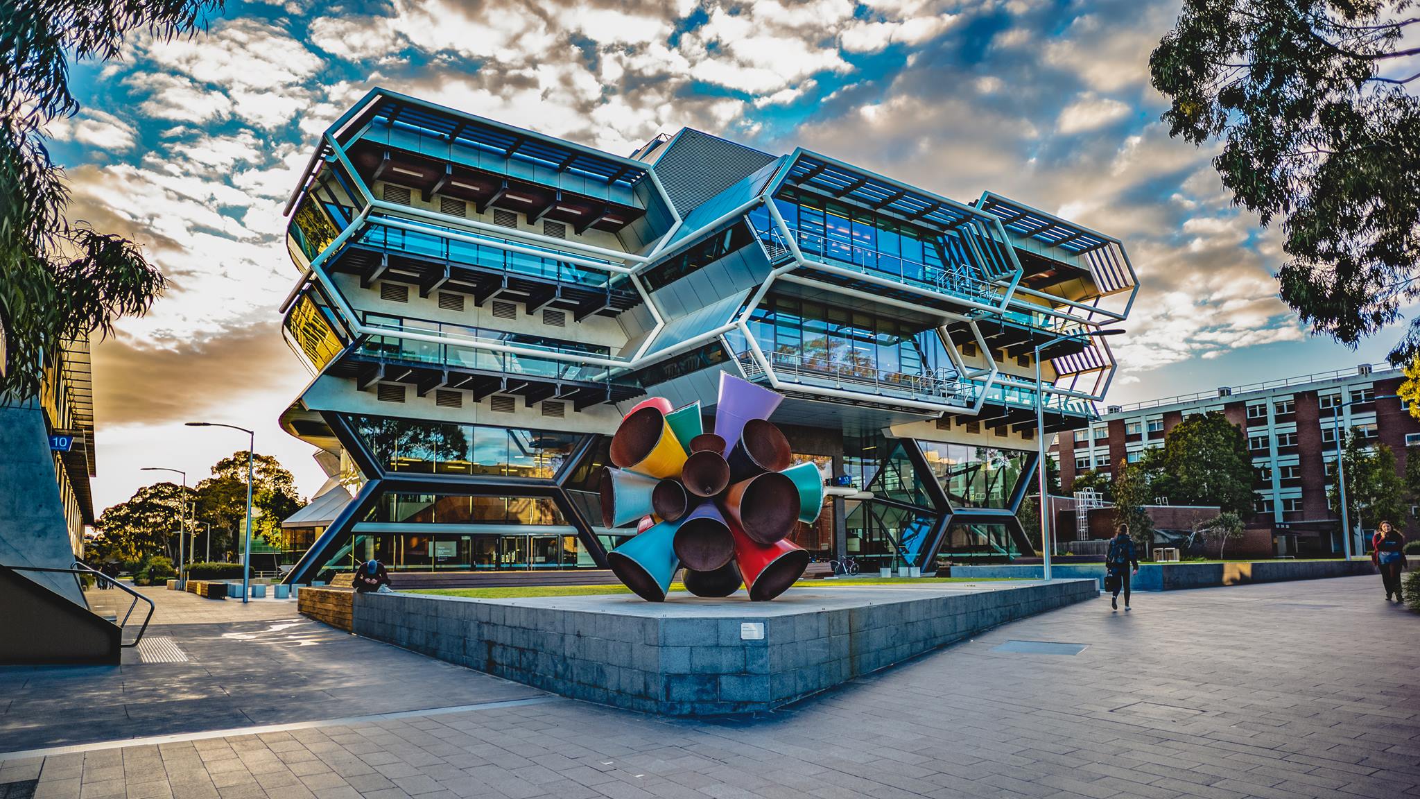 جامعة موناش | University of Monash | كيسان