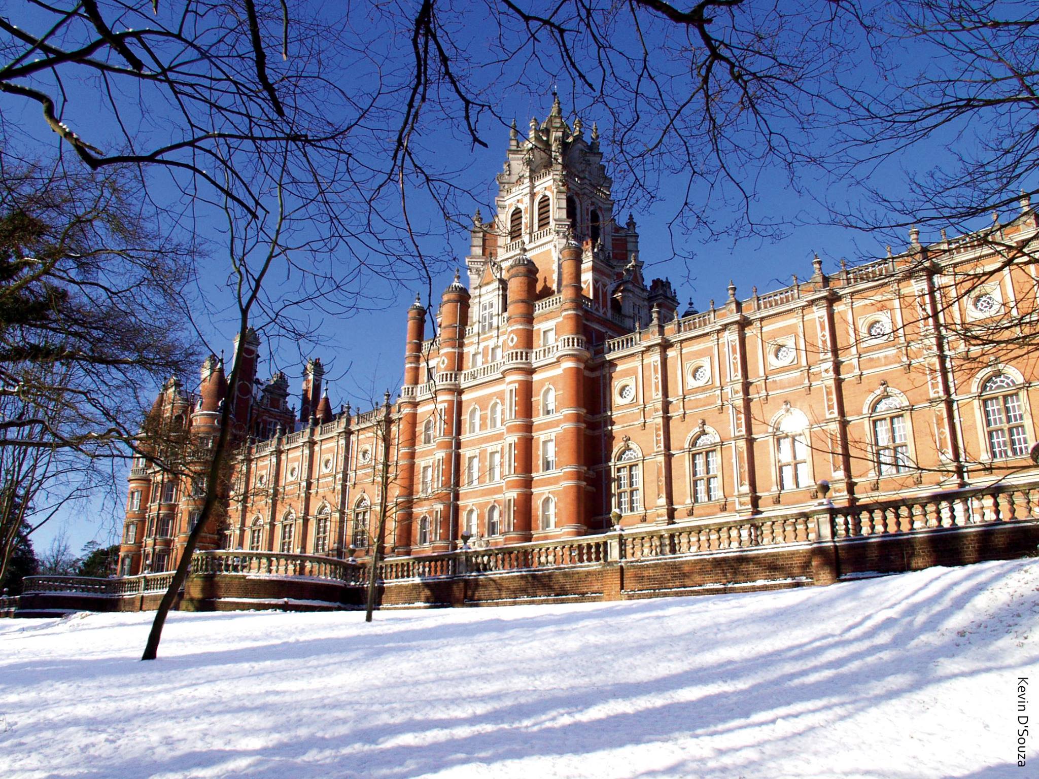 رويال هولواي، جامعة لندن | Royal Holloway, University of London | كيسان