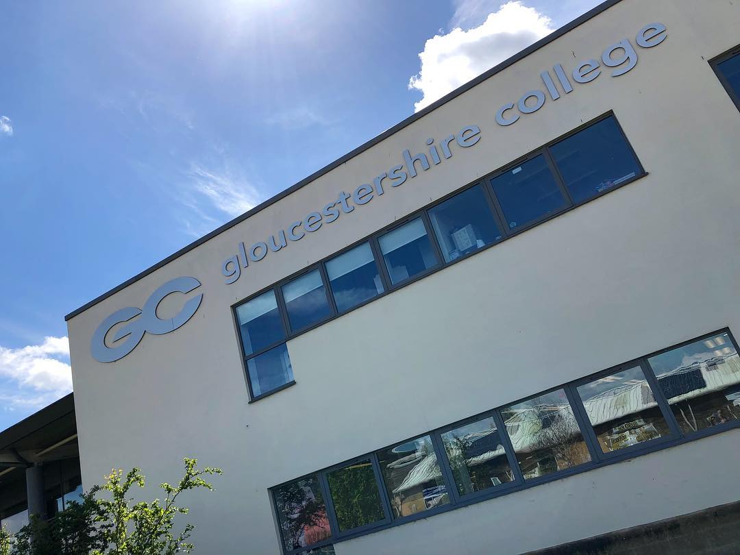 كلية جلوسترشير | GLOUCESTERSHIRE COLLEGE | كيسان